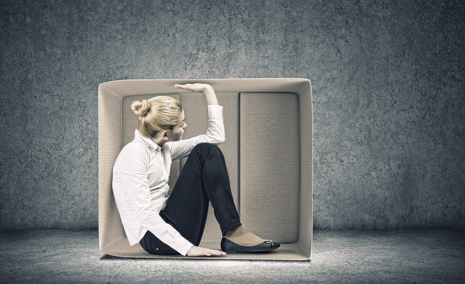 How We Fool Ourselves and Stay Stuck - Beating Trauma